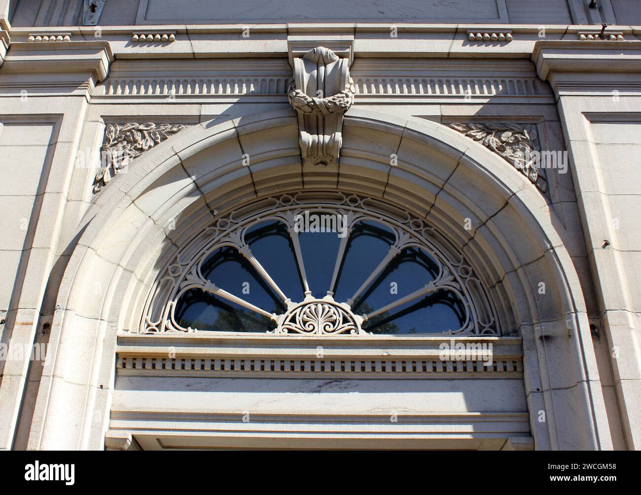 Grand entrance design hi-res stock photography and images - Alamy