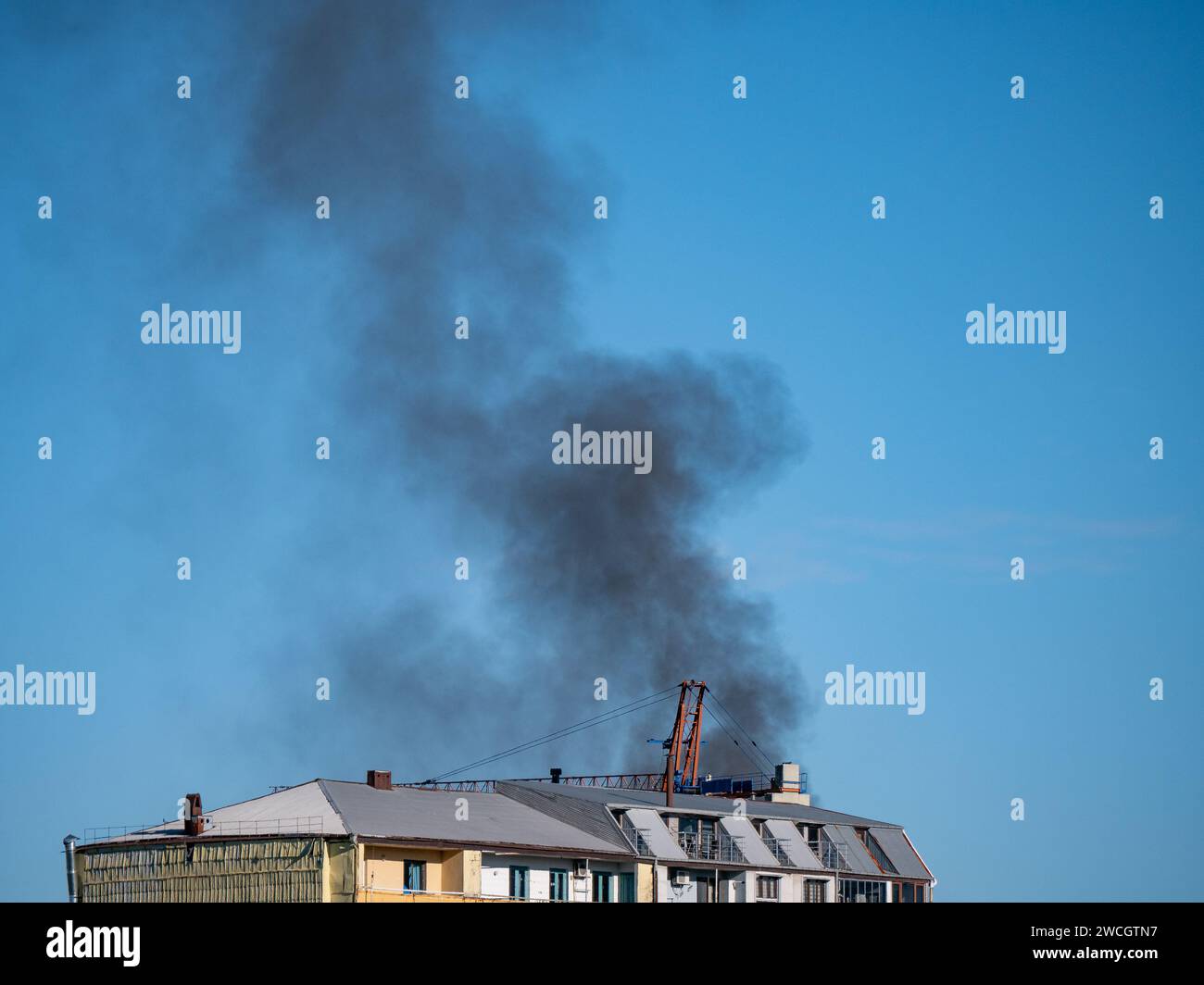 Fire destruction house smoke hi-res stock photography and images - Alamy