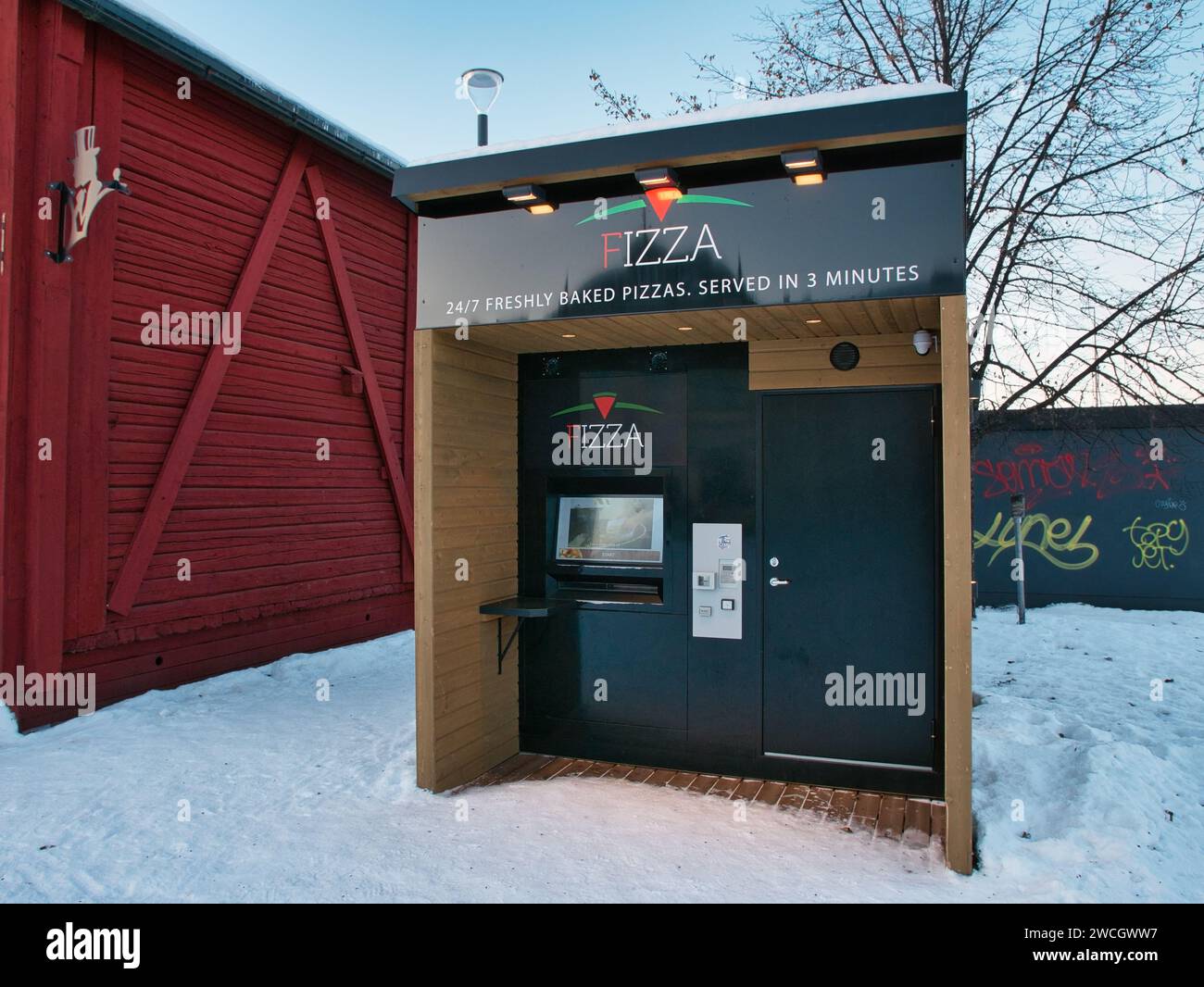 Fast food vending machine hi-res stock photography and images - Alamy