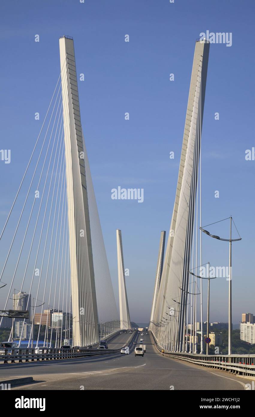 Golden bridge in vladivostok hi-res stock photography and images - Alamy