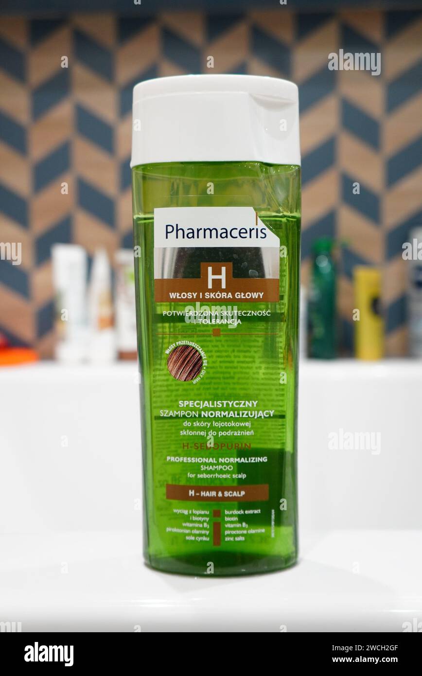 Sink shampoo hi-res stock photography and images - Alamy