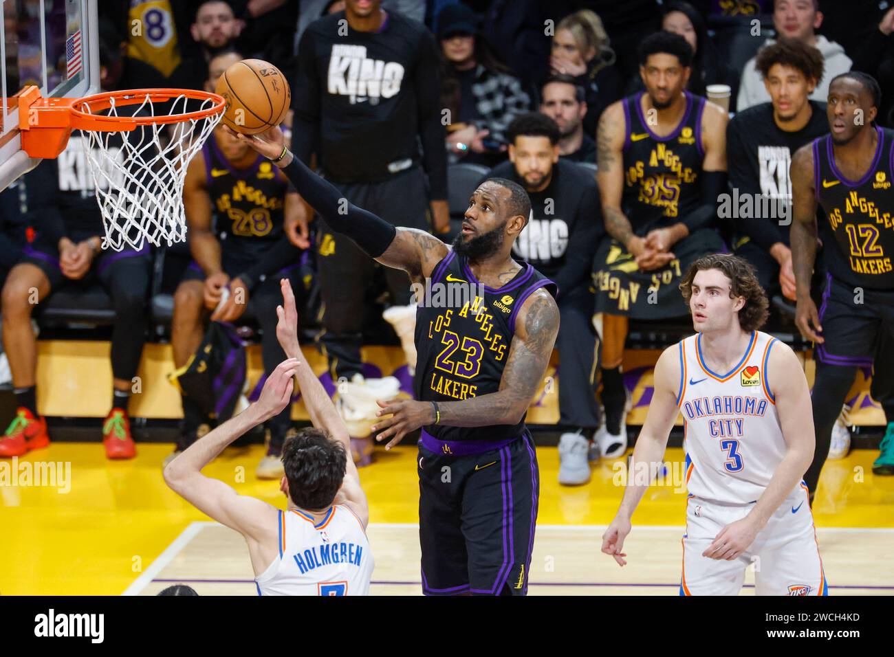 Lebron james lakers 2024 hi-res stock photography and images - Alamy