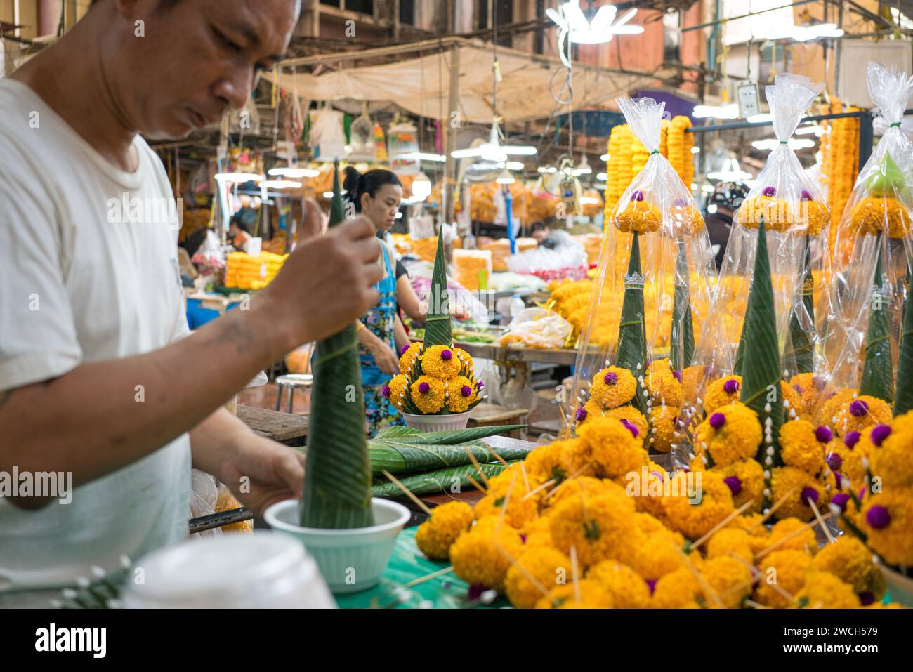 Bangkok, Thailand - Dec 5, 2023: Inside Pak Khlong Talat flower market ...