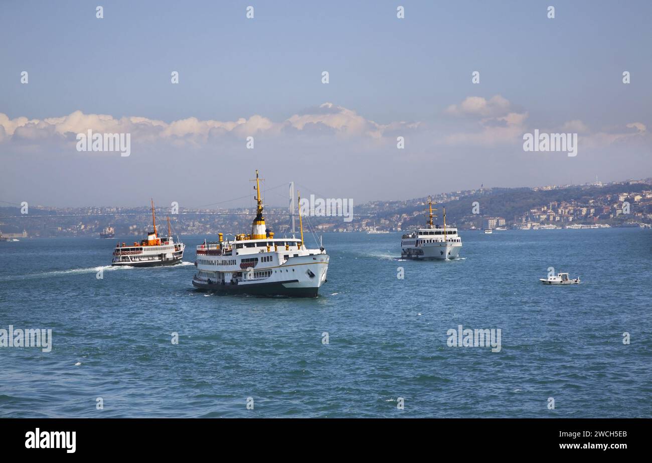 Istanbul waterfront scenery hi-res stock photography and images - Alamy