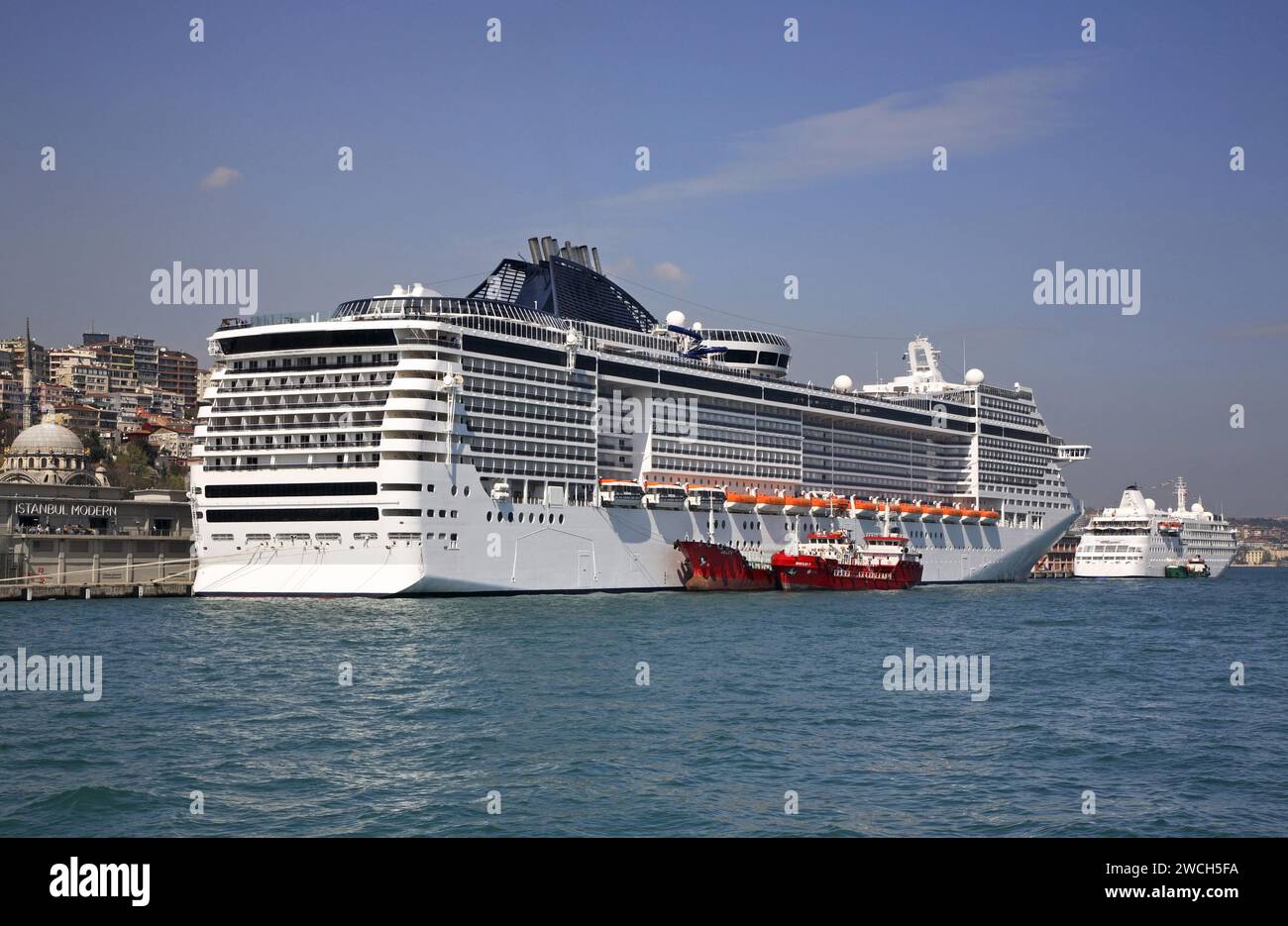 Istanbul city port hi-res stock photography and images - Alamy