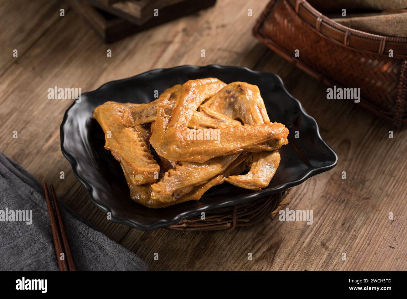 Spicy duck wings hi-res stock photography and images - Alamy