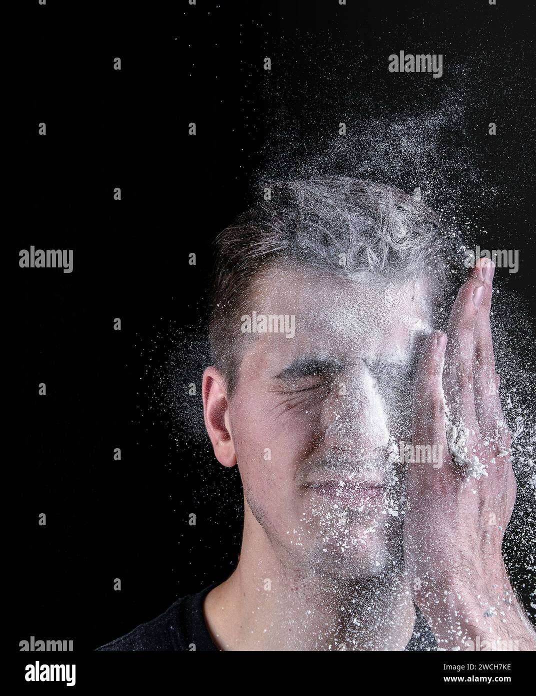 Slap face hi-res stock photography and images - Alamy