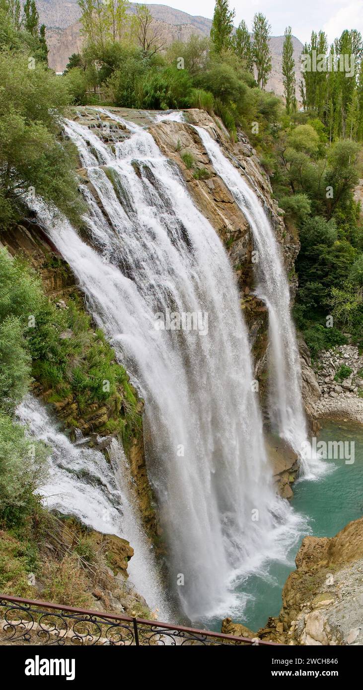 Tortum (Uzundere) Waterfall in Erzurum. Turkey's highest waterfall ...