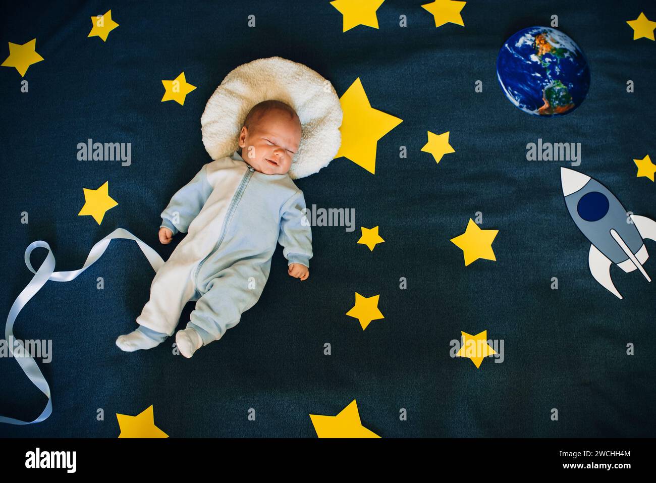 Astronaut sleeping in space hi-res stock photography and images - Alamy