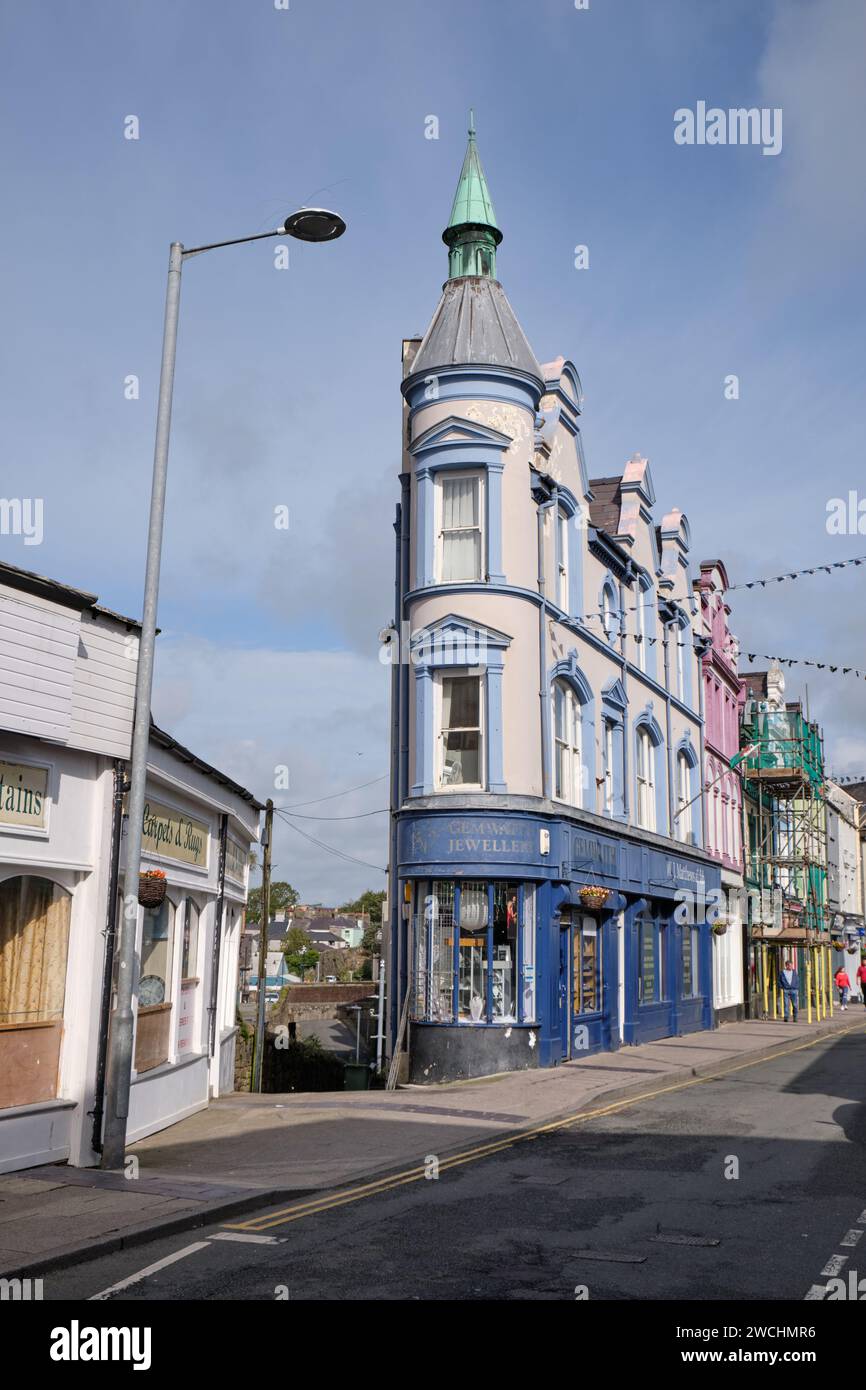 Matthews Jewellers' triangular building on Bridge Street, Caernarfon ...