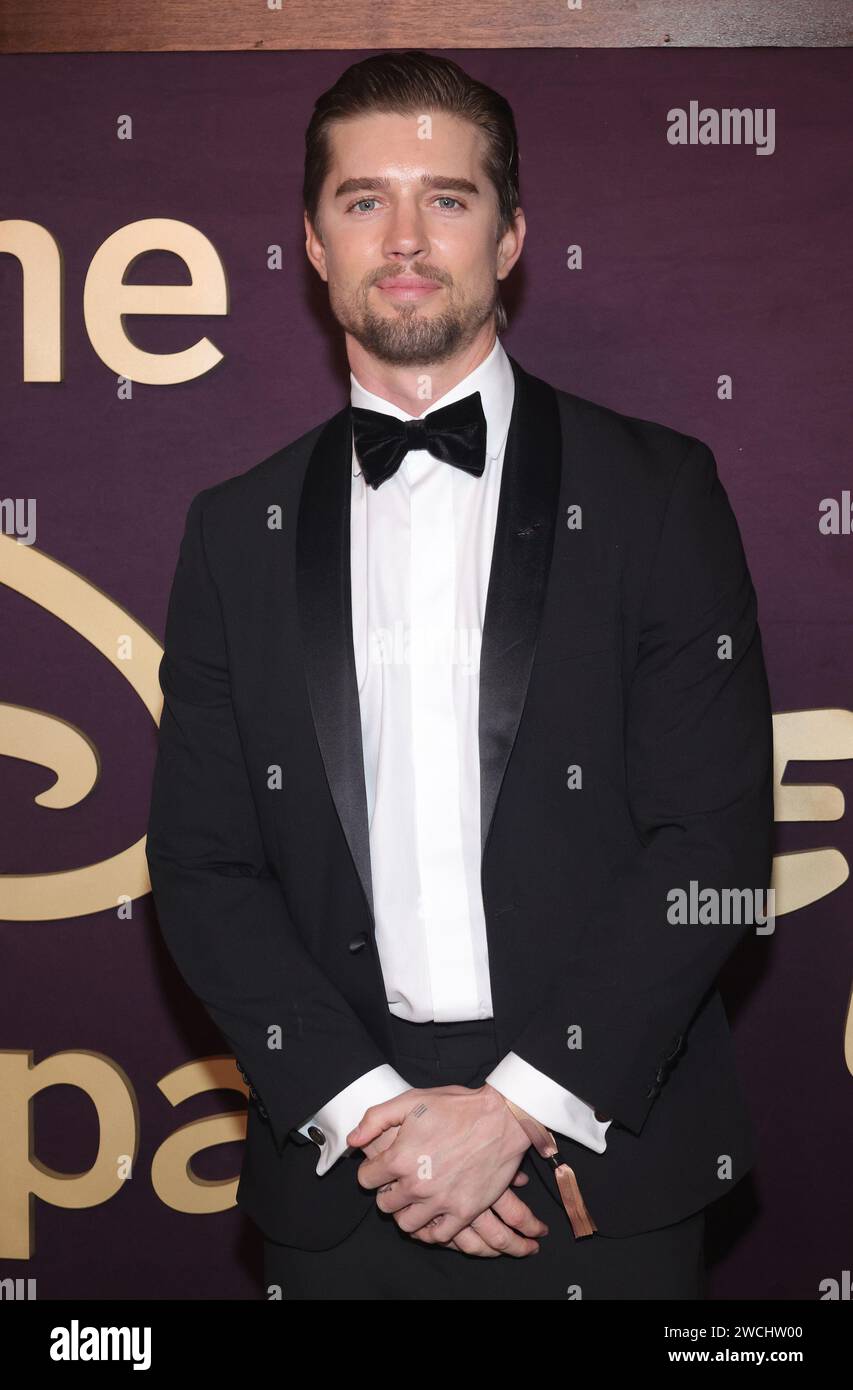 Drew Van Acker Photo Shoot