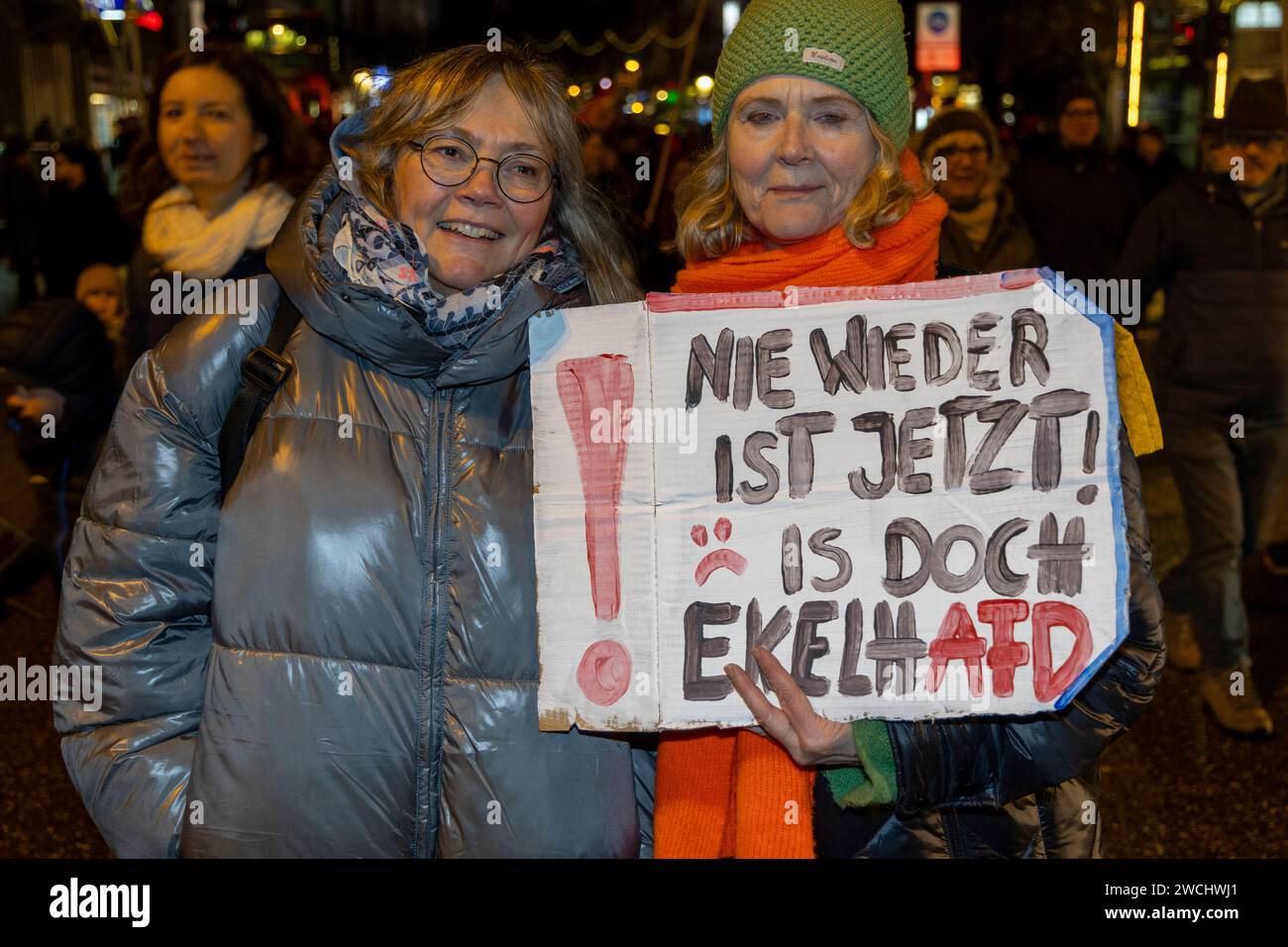 Demonstration: Gegen AfD - Nie wieder ist jetzt . 12.01.2024, EU, DEU, Deutschland, Nordrhein ...