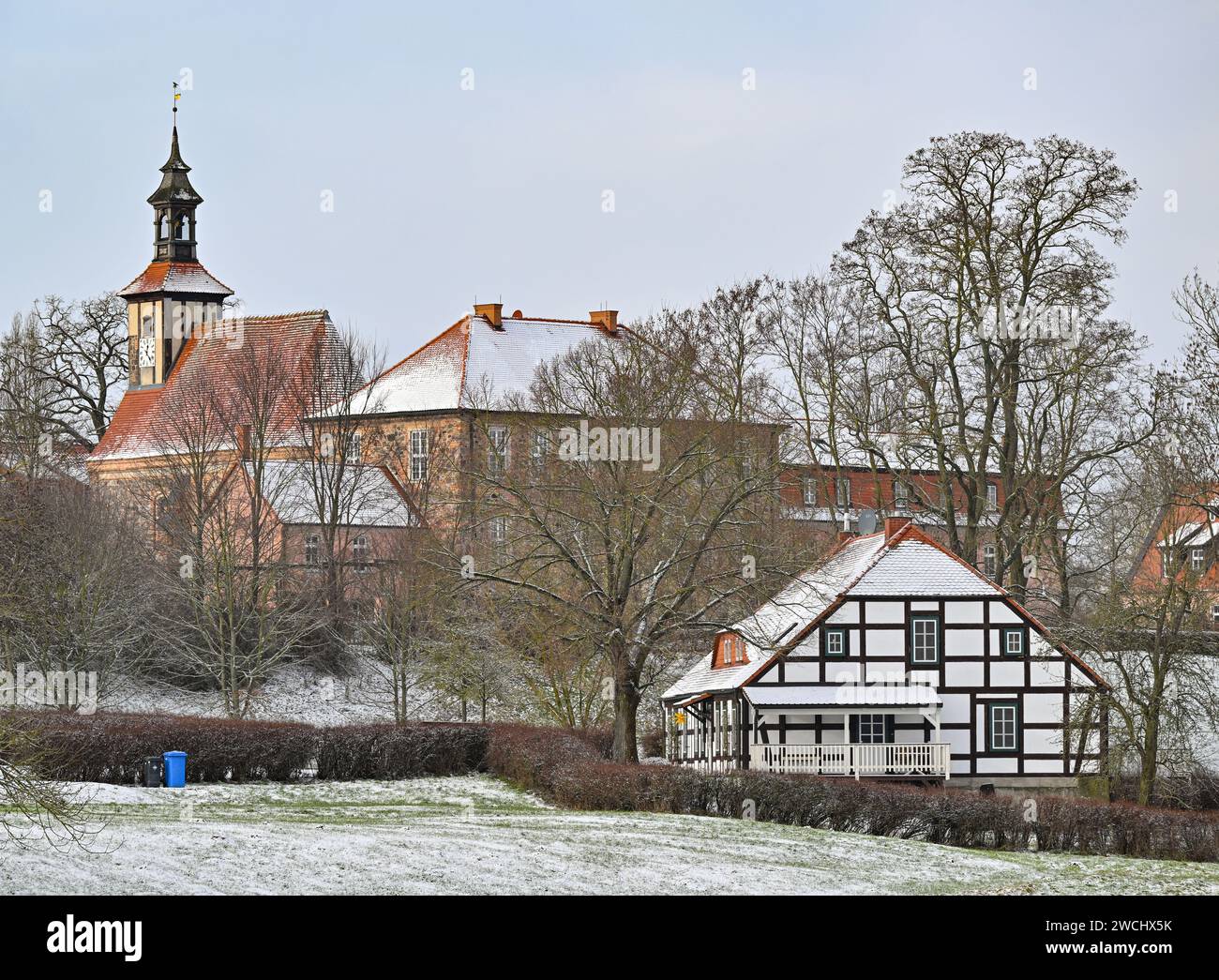 Lietzen, Germany. 16th Jan, 2024. Winter at the commandery with its ...