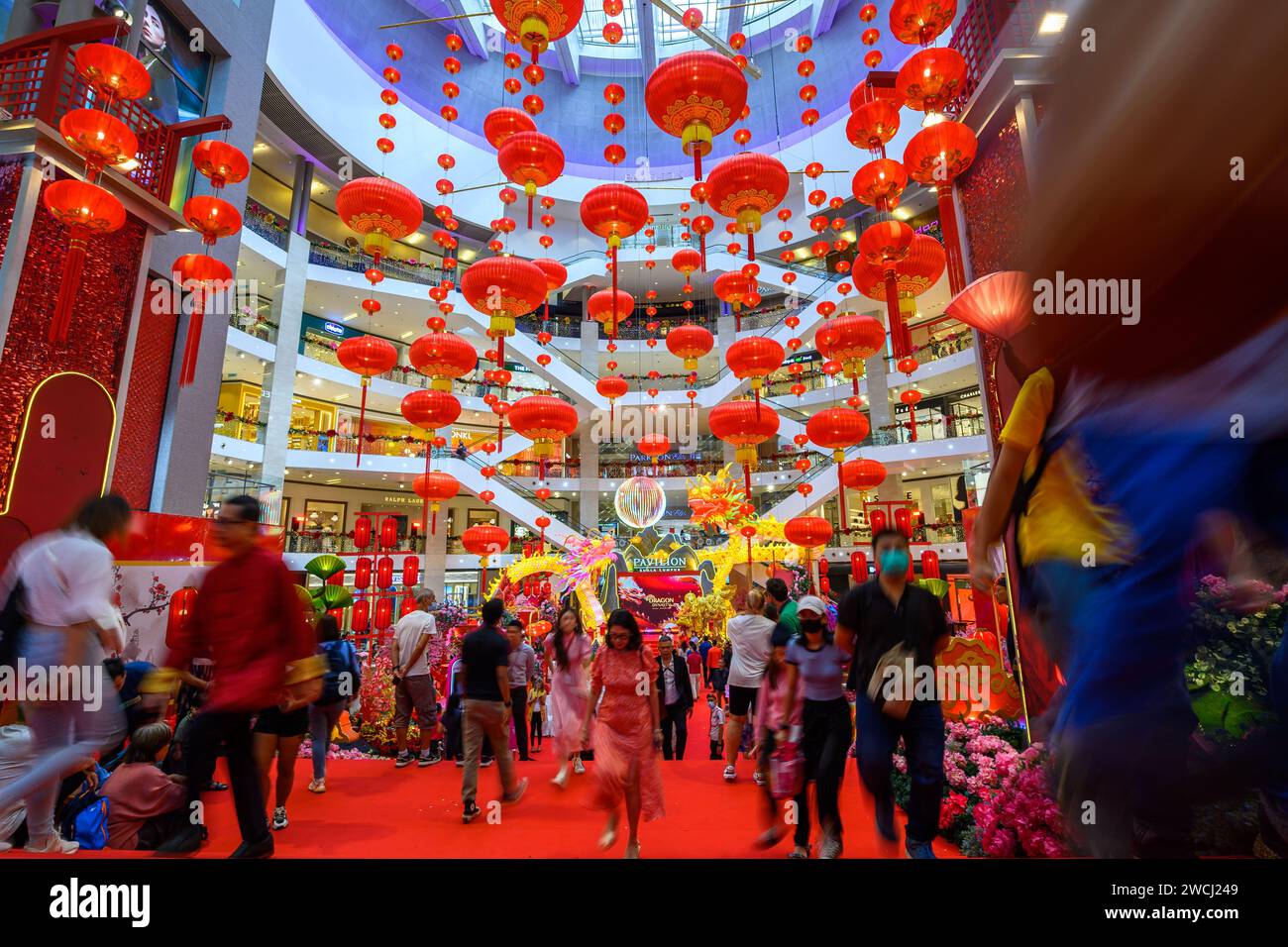 Kuala Lumpur, Malaysia. 16th Jan, 2024. People visit a shopping mall ...