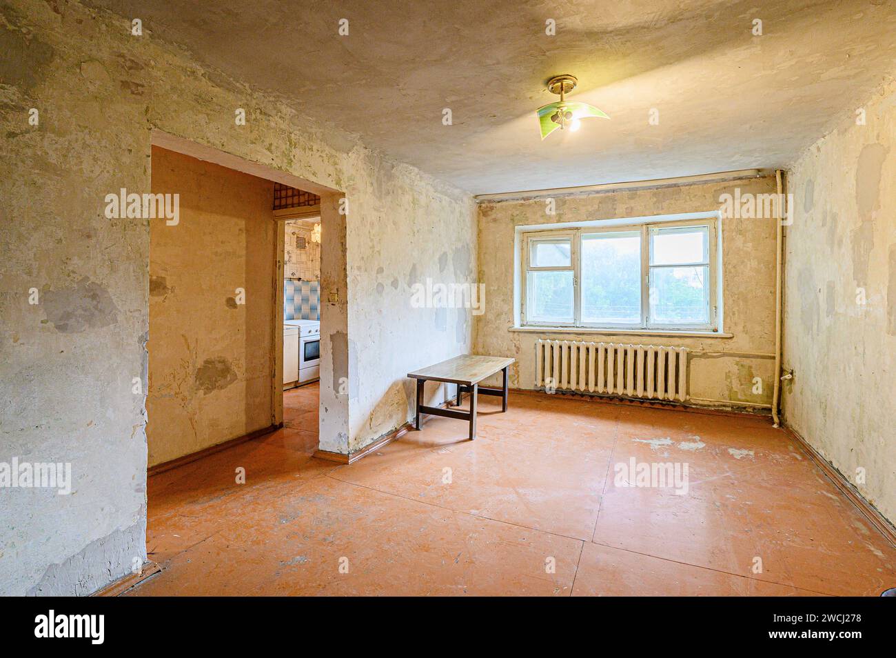 ugly interior apartment room old sloppy not modern Stock Photo - Alamy