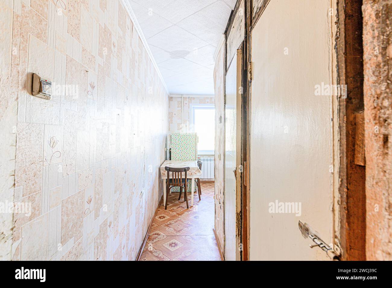 ugly interior apartment room old sloppy not modern Stock Photo - Alamy