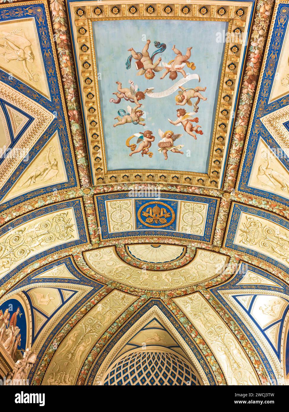 Ceiling vatican museum hi-res stock photography and images - Alamy