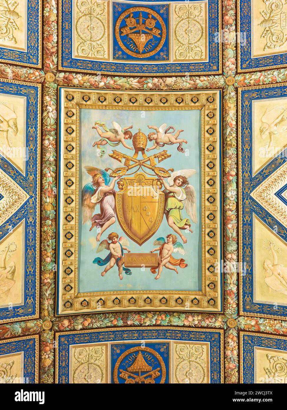 Ceiling vatican museum hi-res stock photography and images - Alamy