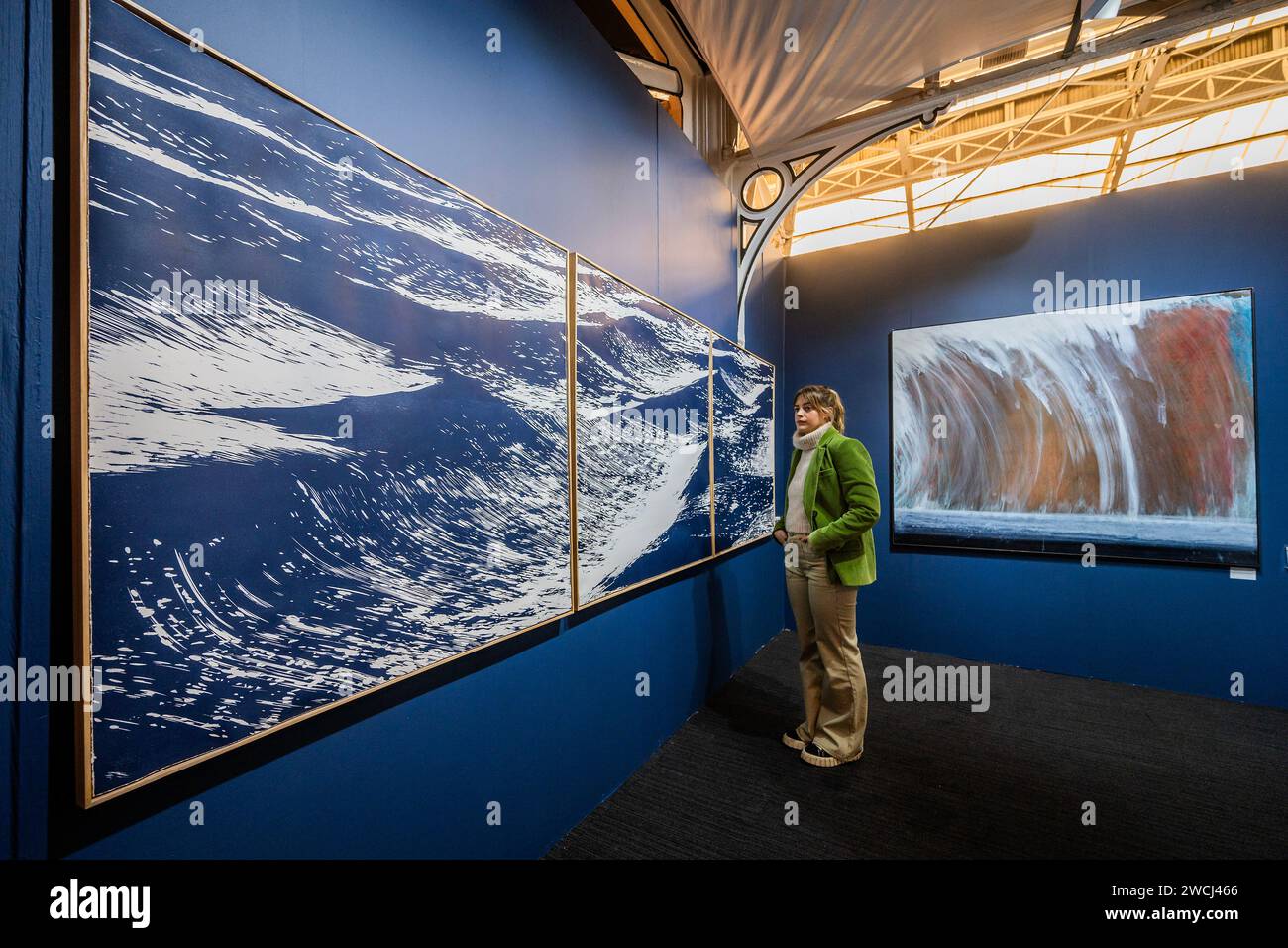 London, UK. 16th Jan, 2024. Wavelength II by Merlyn Chesterman and Rod ...