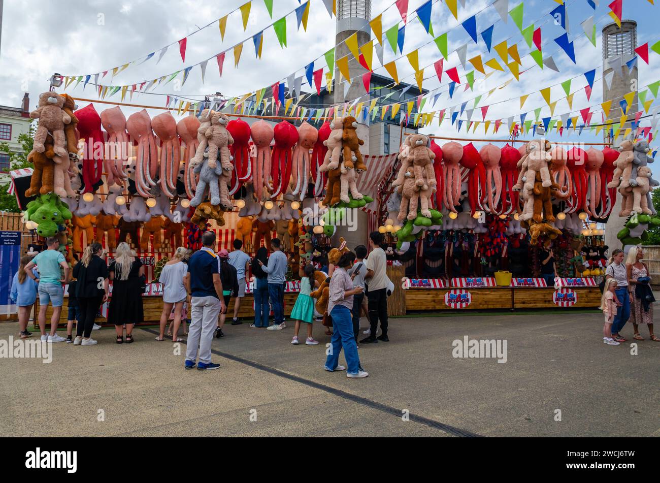 Family amusements hi-res stock photography and images - Alamy