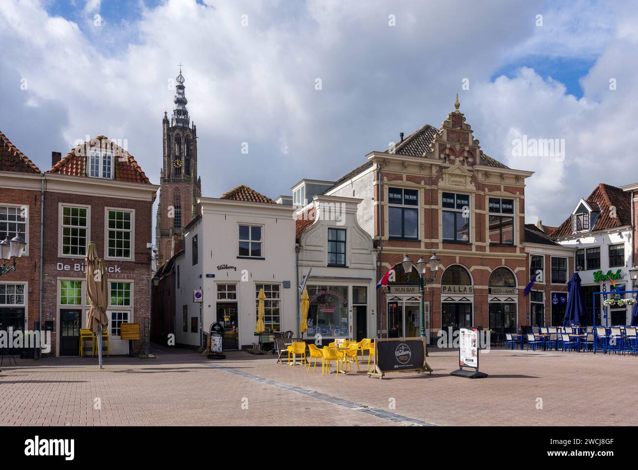 The town square Hof and Onze-Lieve-Vrouwetoren (The Tower of Our Lady ...
