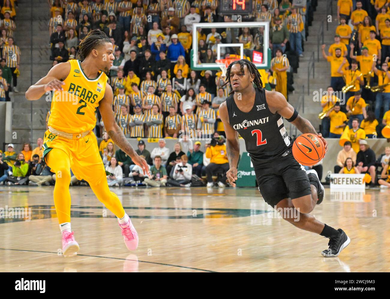 Waco, USA. 13th Jan, 2024. January 13 2024: Cincinnati Bearcats guard ...