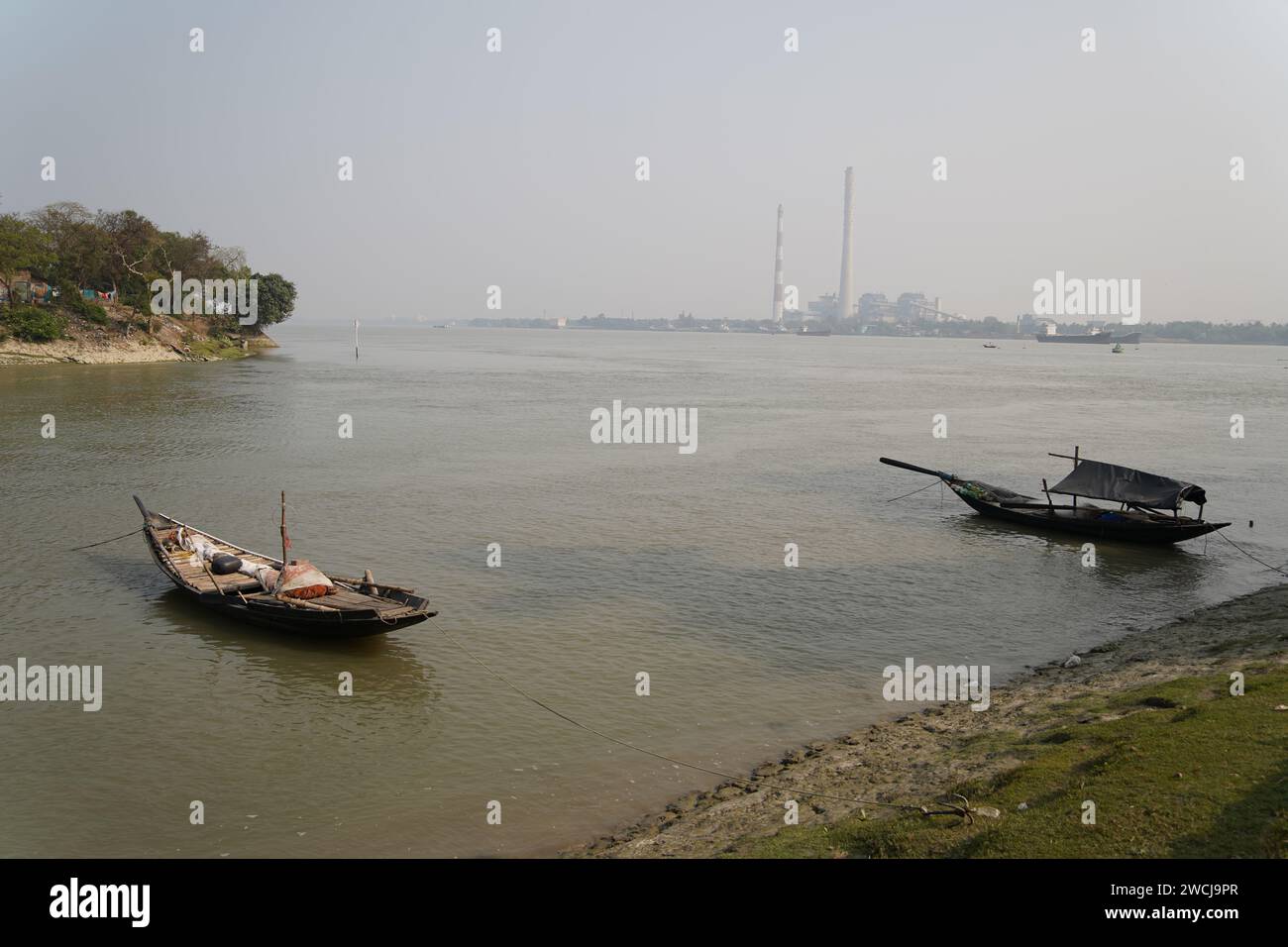 Rajapur canal and the Ganges junction at Fuleswar. Seijberia, Howrah ...