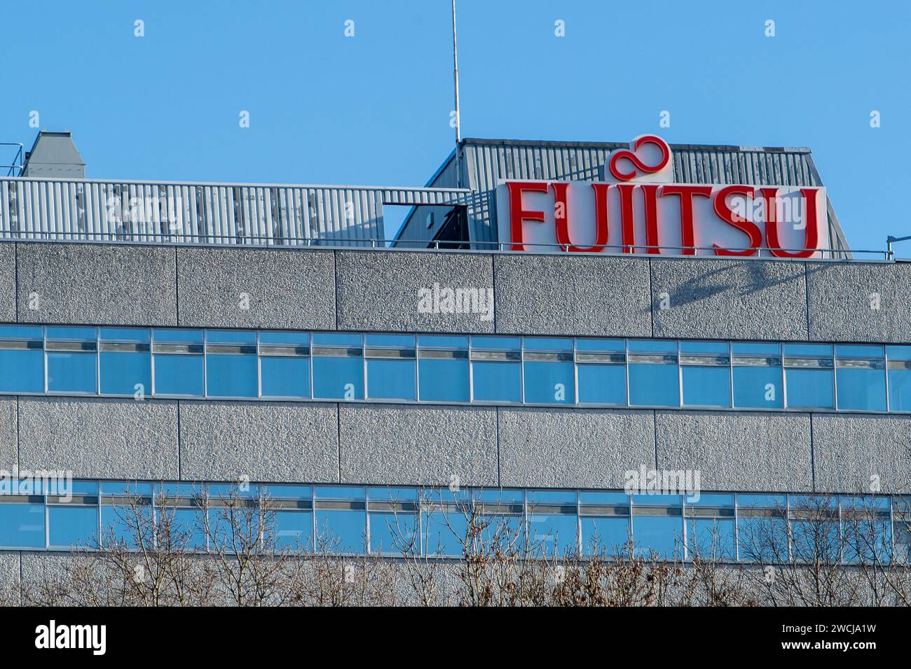 Bracknell, UK. 16th January, 2024. The Fujitsu Head Office in Bracknell ...
