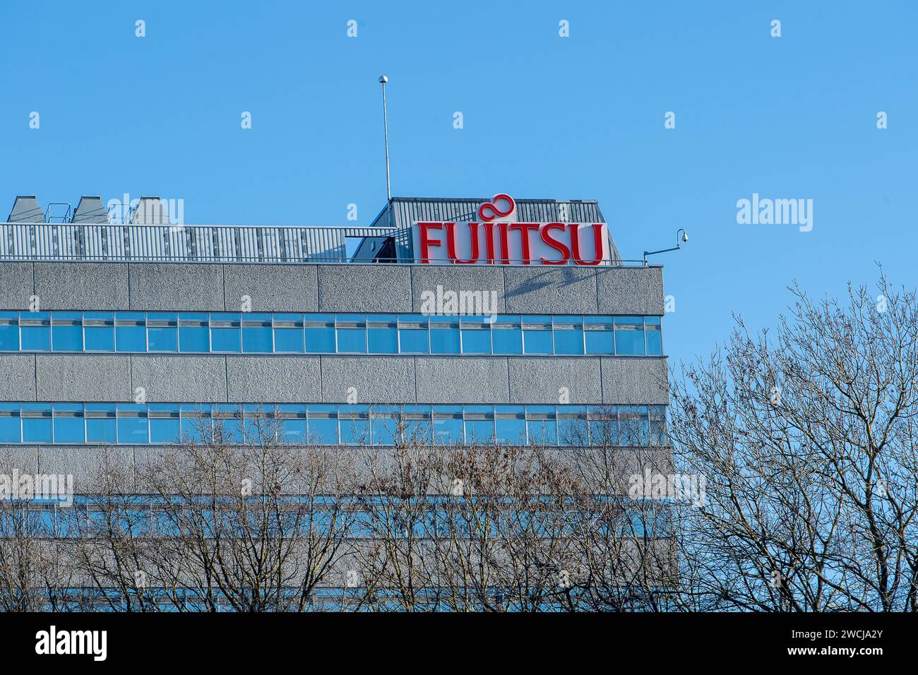 Bracknell, UK. 16th January, 2024. The Fujitsu Head Office in Bracknell ...