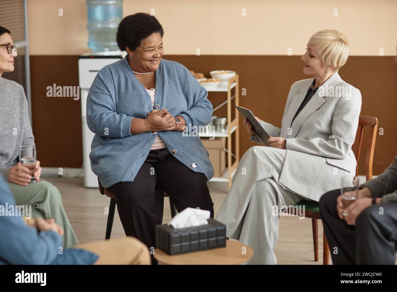 Black american support group hi-res stock photography and images - Alamy