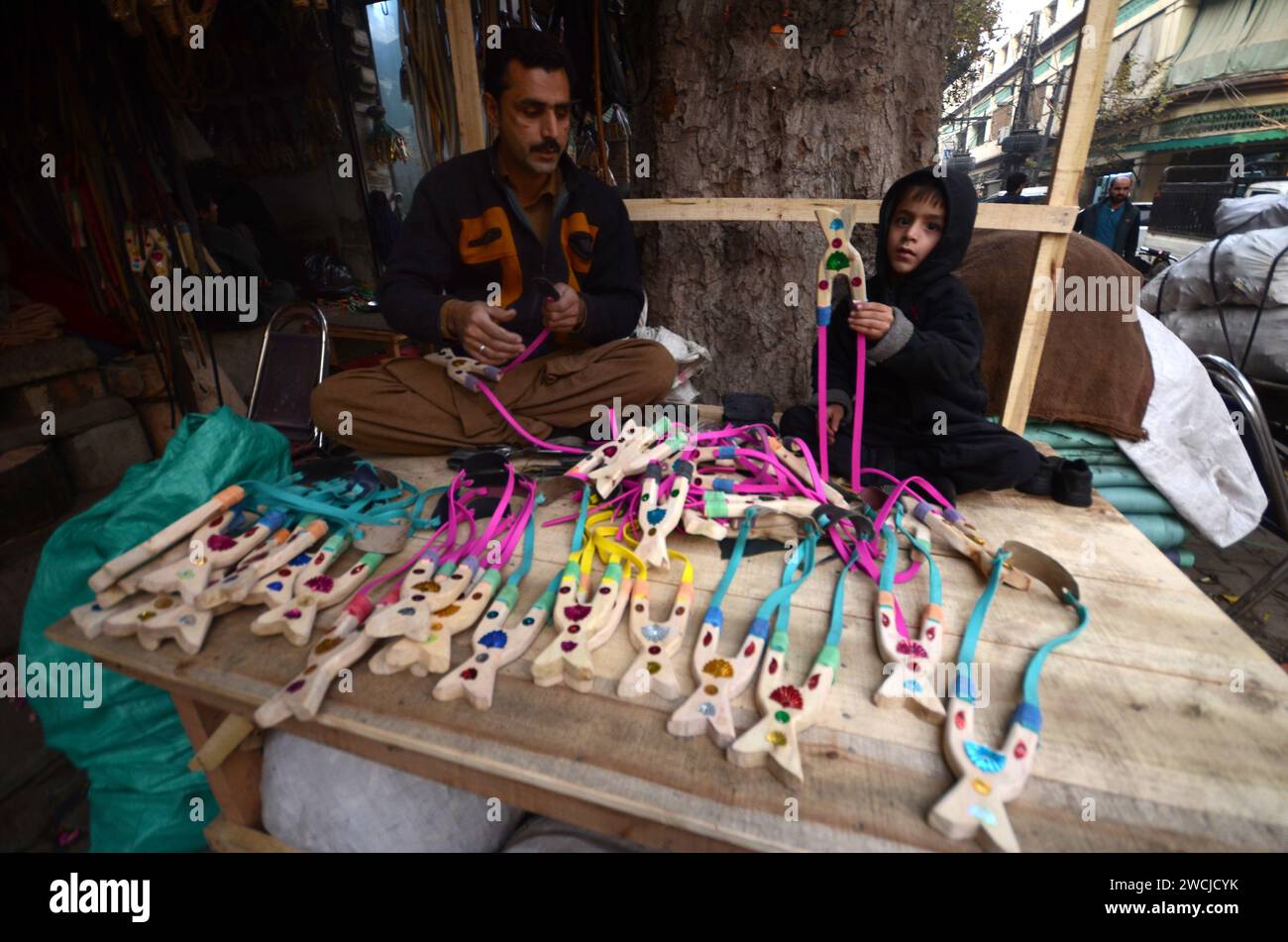 Peshawar, Peshawar, Pakistan. 16th Jan, 2024. Slingshot on sale at ...