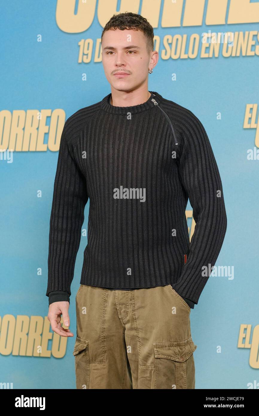 Aron piper attends the madrid photocall for hi-res stock photography ...