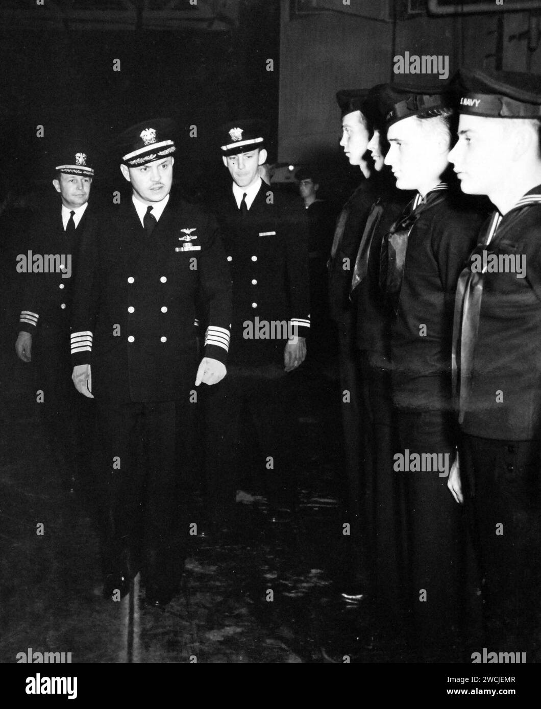 Uss gambier bay hi-res stock photography and images - Alamy