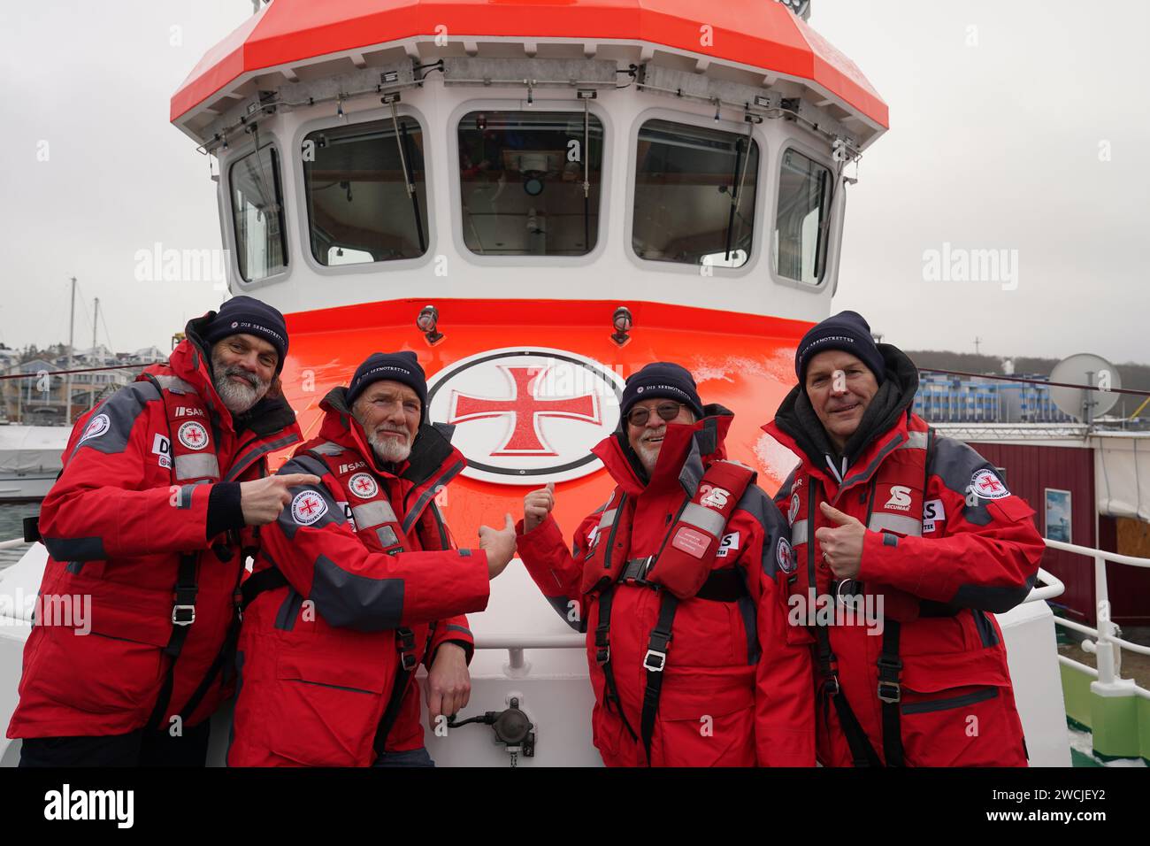 16 January 2024, Schleswig-Holstein, Laboe: The volunteer ambassadors ...