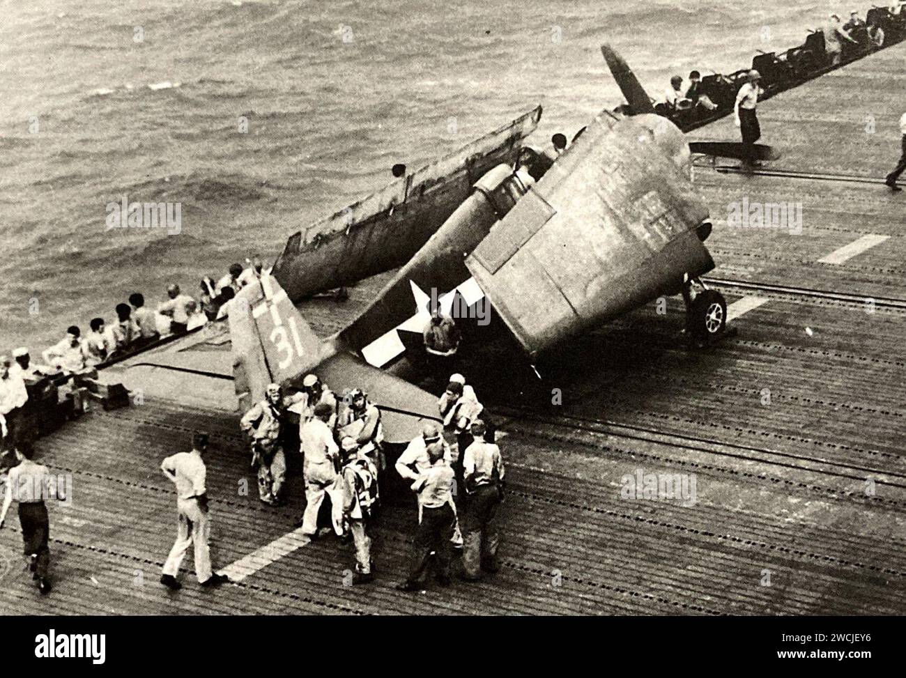 Uss intrepid launch hi-res stock photography and images - Alamy