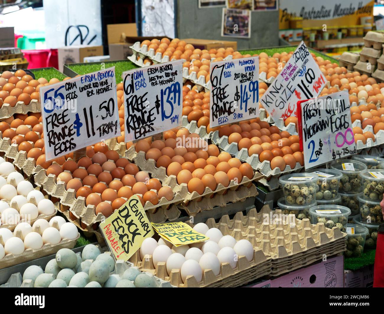Market stall eggs hi-res stock photography and images - Alamy