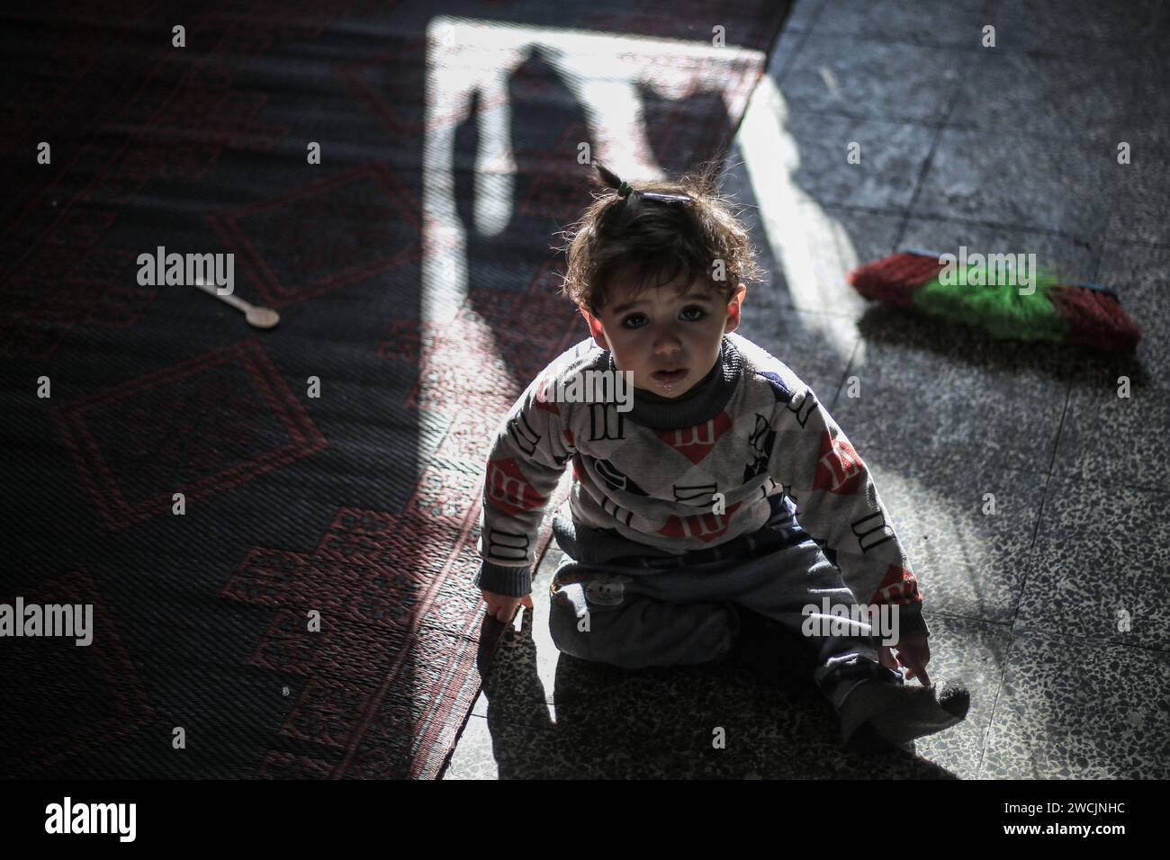 Gaza, Palestinian Territories. 16th Jan, 2024. A displaced Palestinian ...