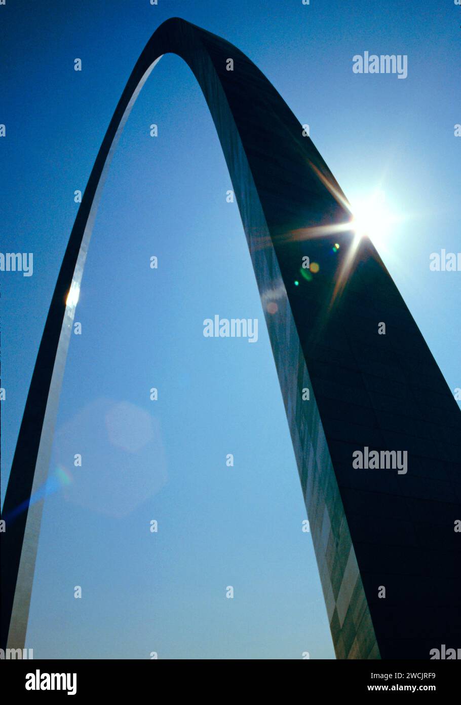 Sunshine Peeking Around Famous Landmark Architecture Stock Photo - Alamy