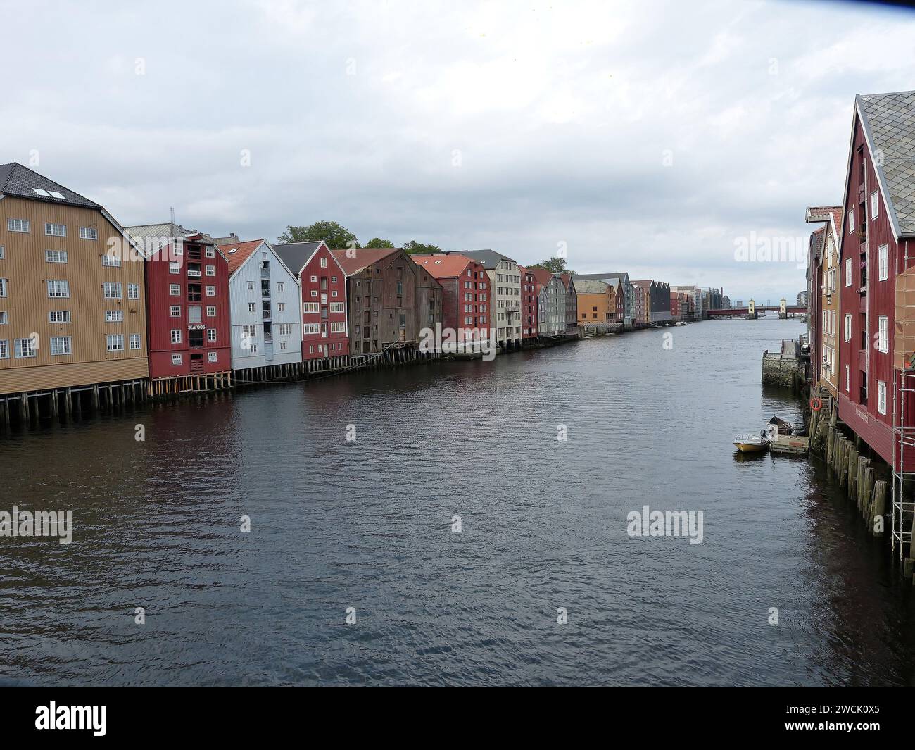 Row houses with view of harbor hi-res stock photography and images - Alamy