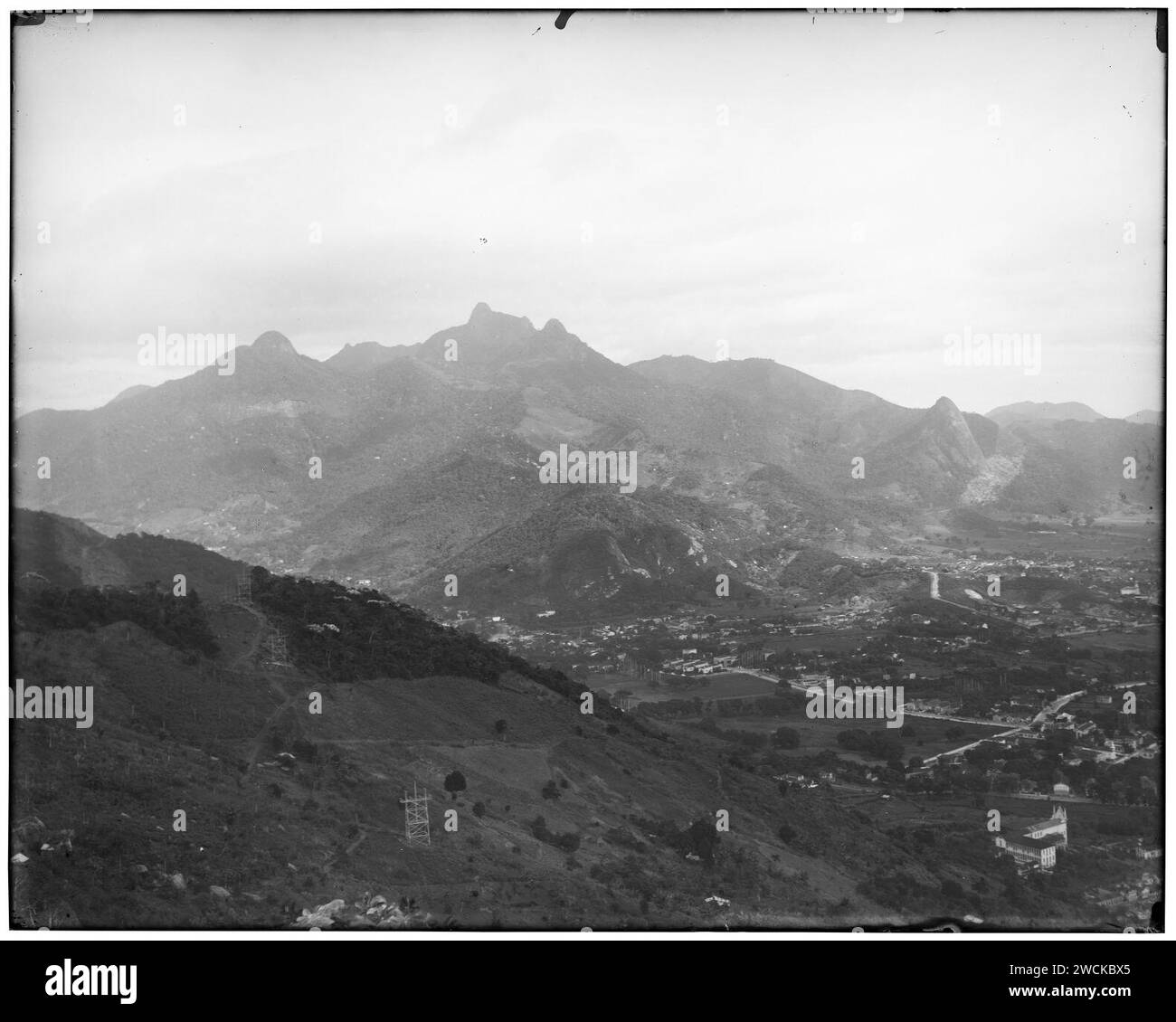 A Tijuca vista da estrada do Sumaré Stock Photo - Alamy