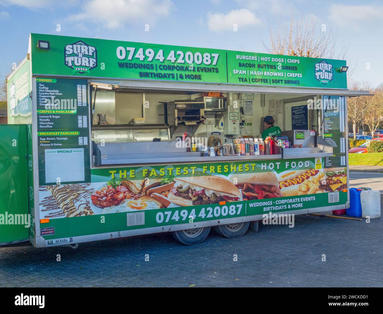 Fast food comic character hi-res stock photography and images - Alamy