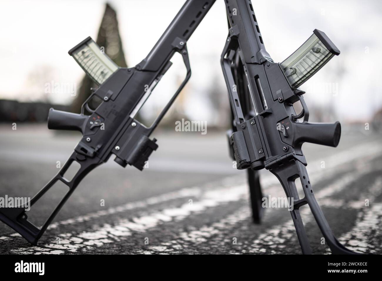 Rückkehr Minusma 16012024 - Aufgestellte Maschinengewehre Rueckkehr ...