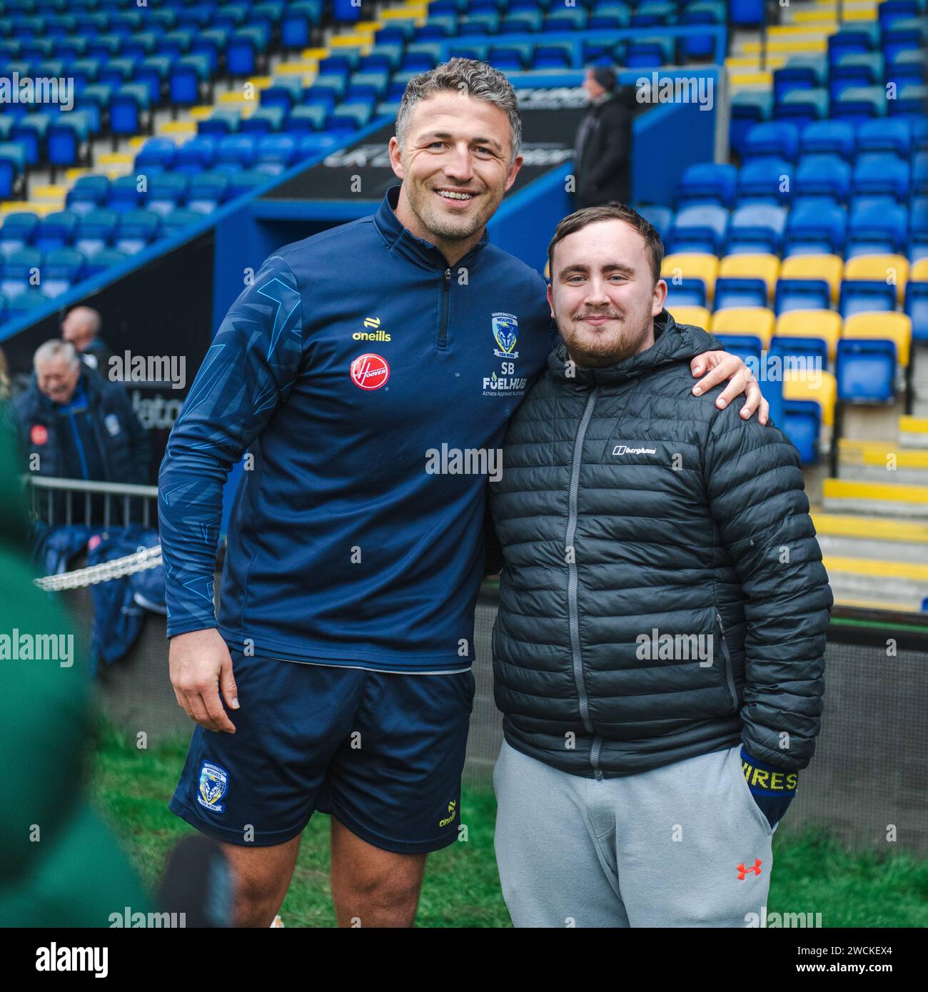 Halliwell jones stadium hi-res stock photography and images - Alamy