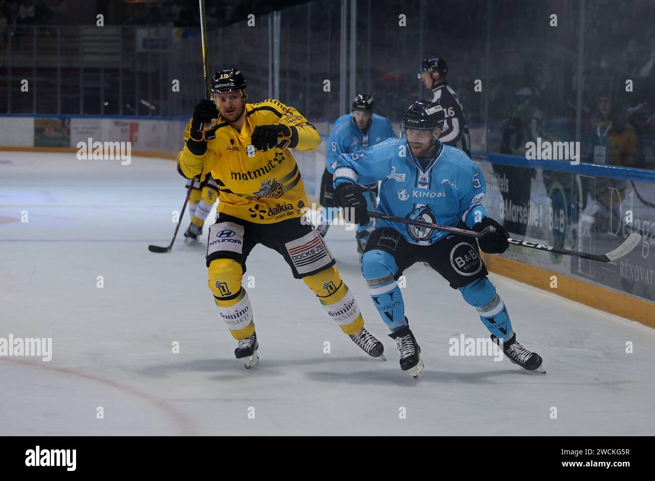 Patrick Machac (R) of the Marseille team and Milan Kytnar (L) of the ...