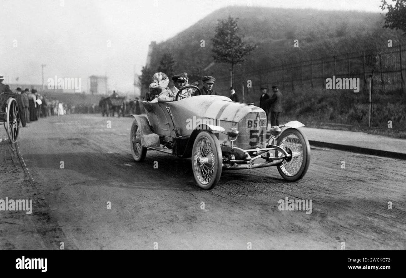 A. Menzendorf Ferdinand Porsche Prinz-Heinrich-Fahrt 1910 Stock Photo ...