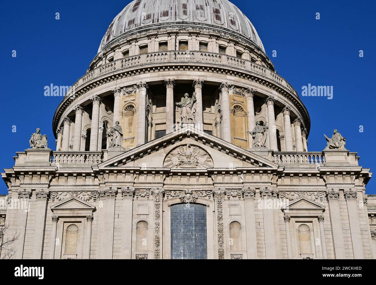 The south side of St Paul's Cathedral with five statues, London ...
