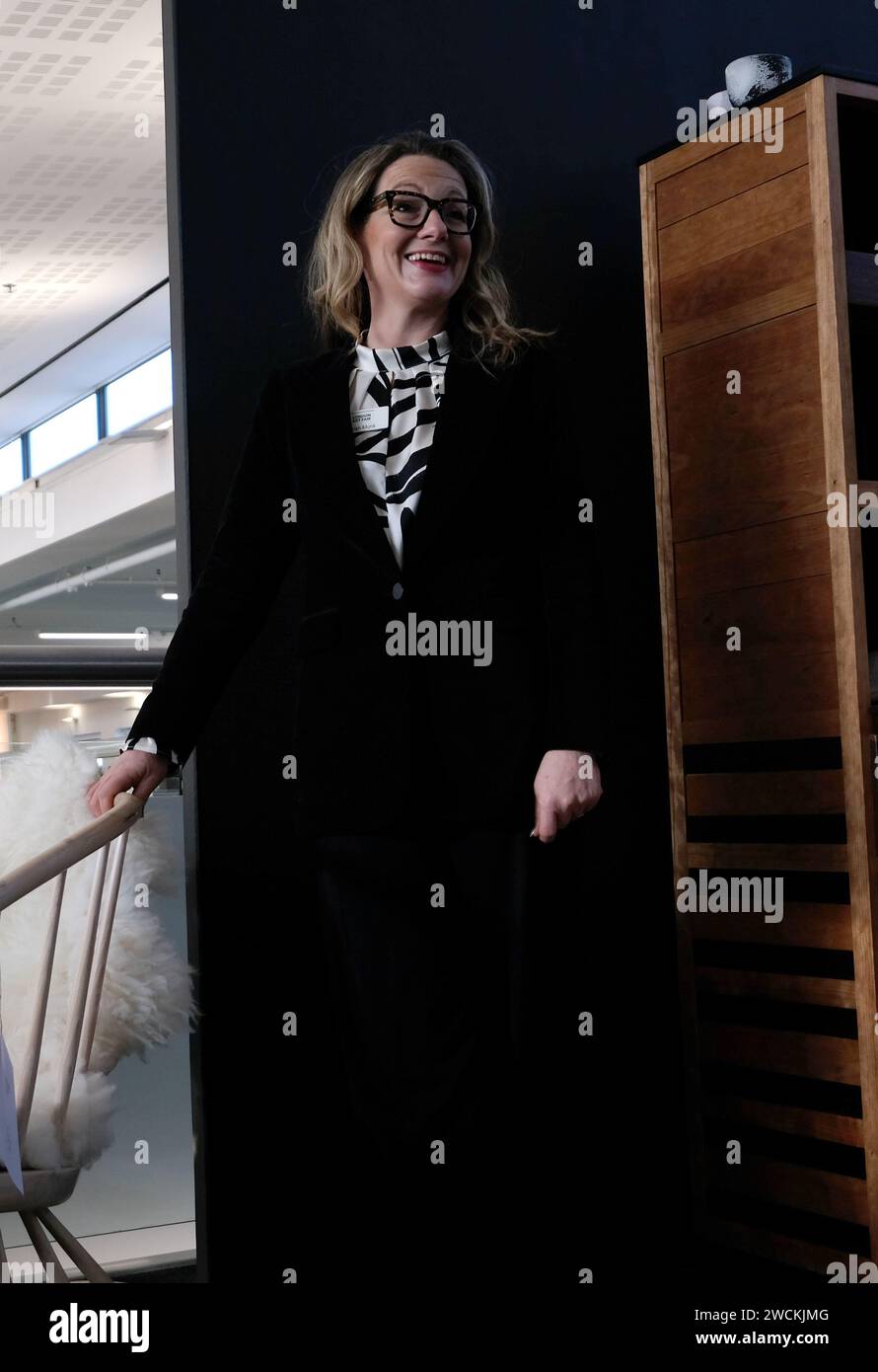 Sarah monk hi-res stock photography and images - Alamy