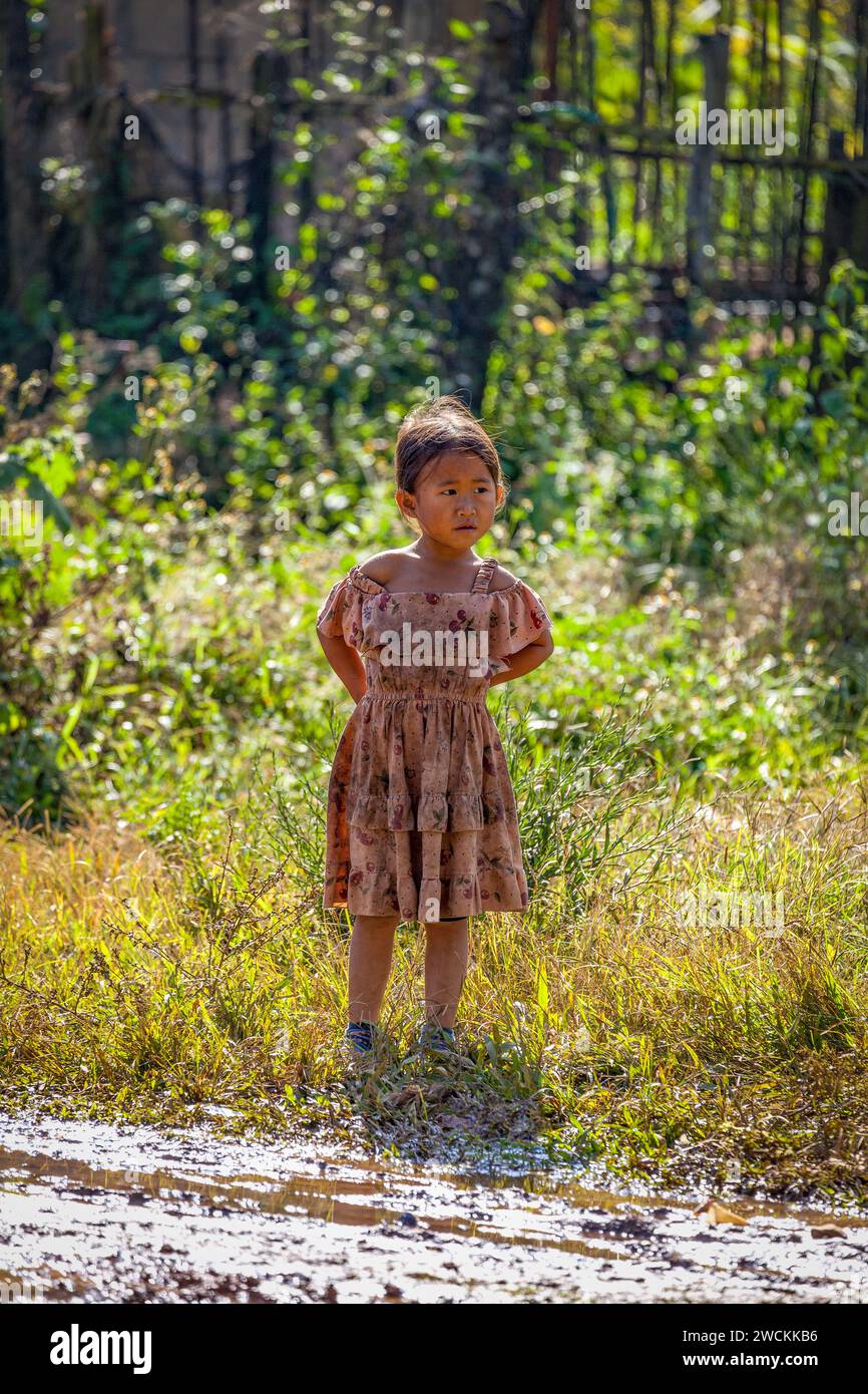 Young girl poor village hi-res stock photography and images - Alamy