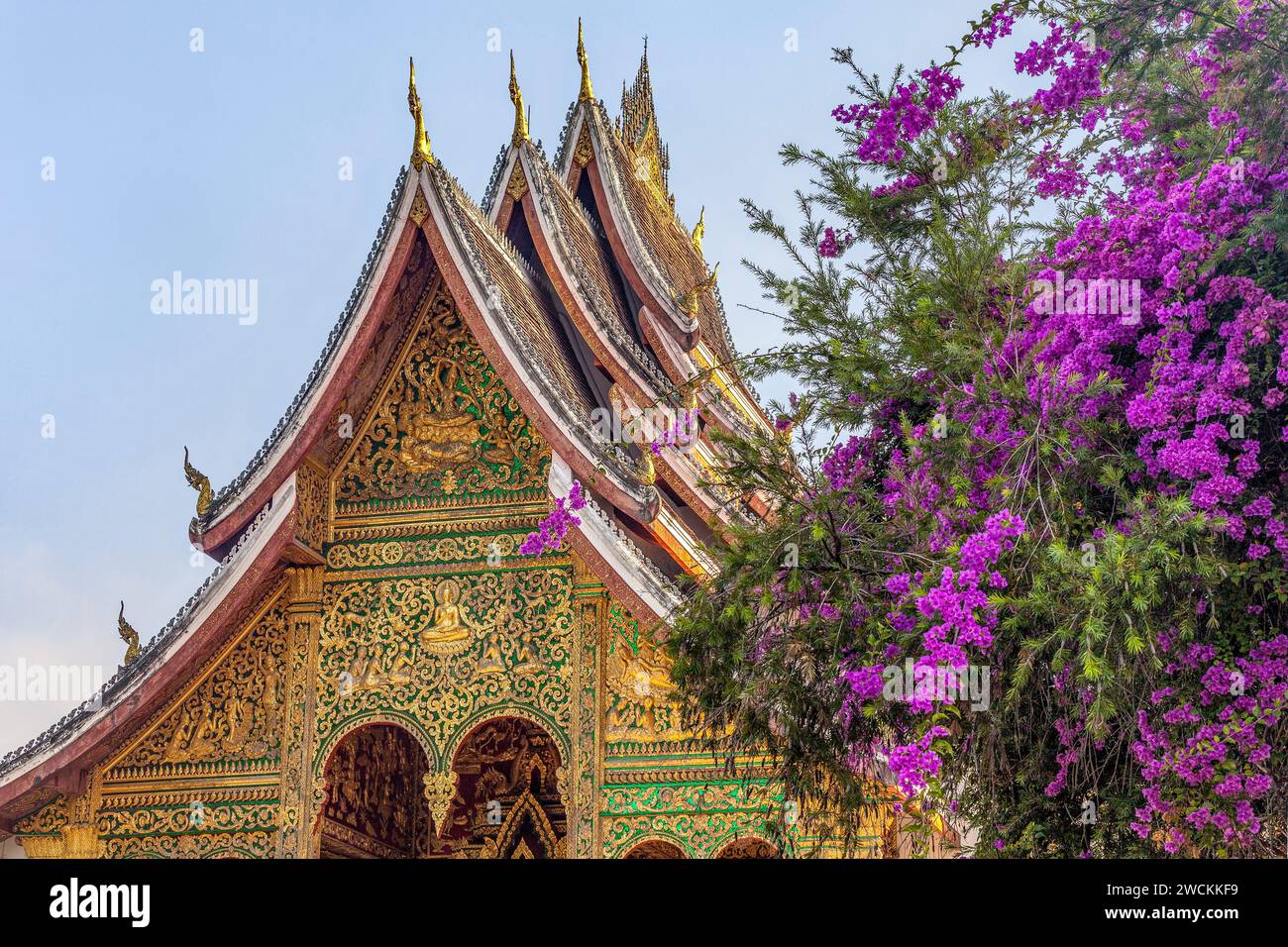The Royal Palace Temple (Haw Pha Bang) built to house the most sacred ...