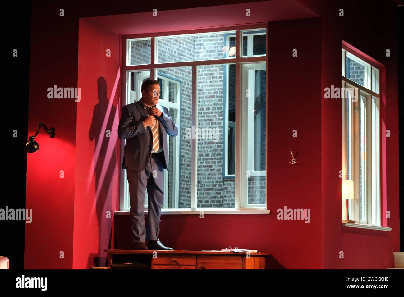 Sebastian Bezzel in der schwarzen Komödie 1h22 vor dem Ende, Fotoprobe ...